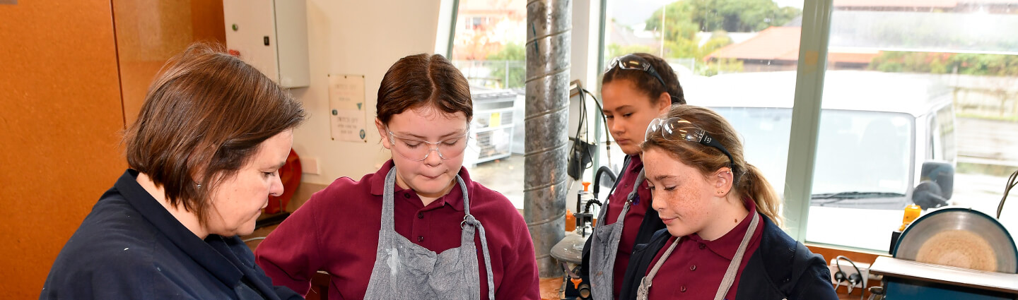 Welcome | Hutt Intermediate School