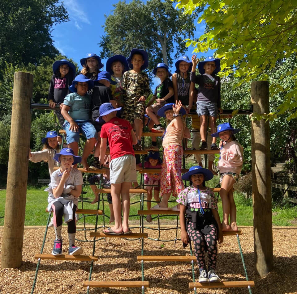 Home | Hamilton East School