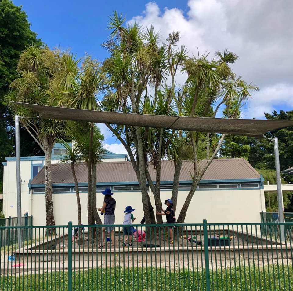 Home | Hamilton East School